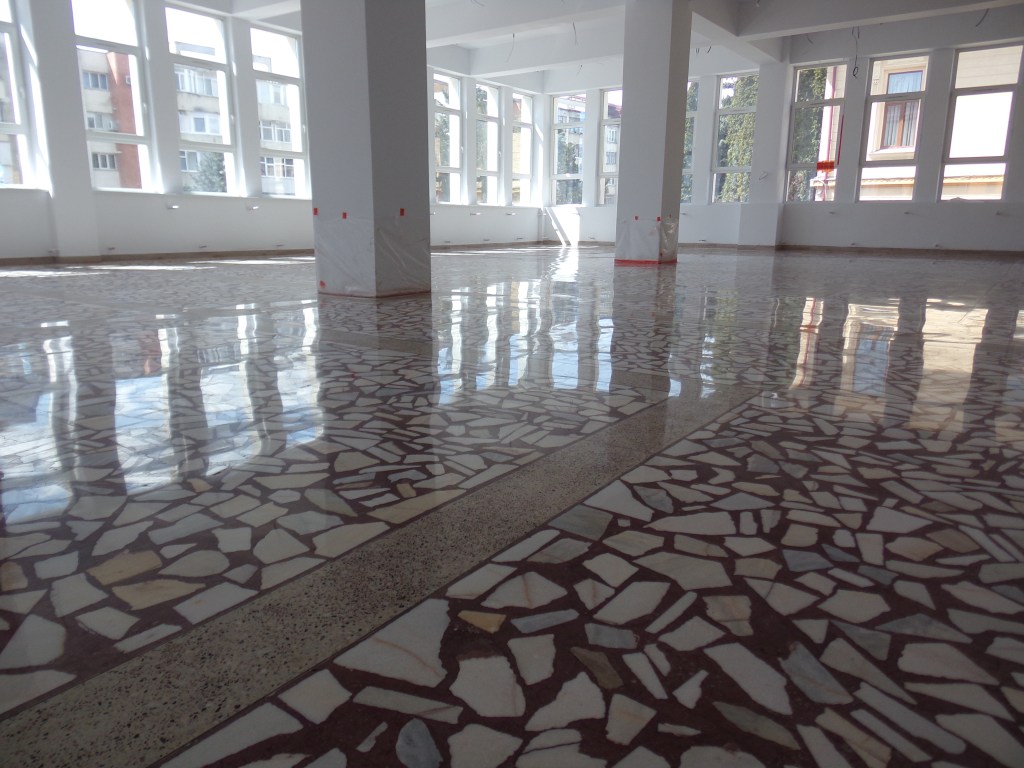 Mozaic si terrazzo. Reconditionare, slefuire si lustruire ...