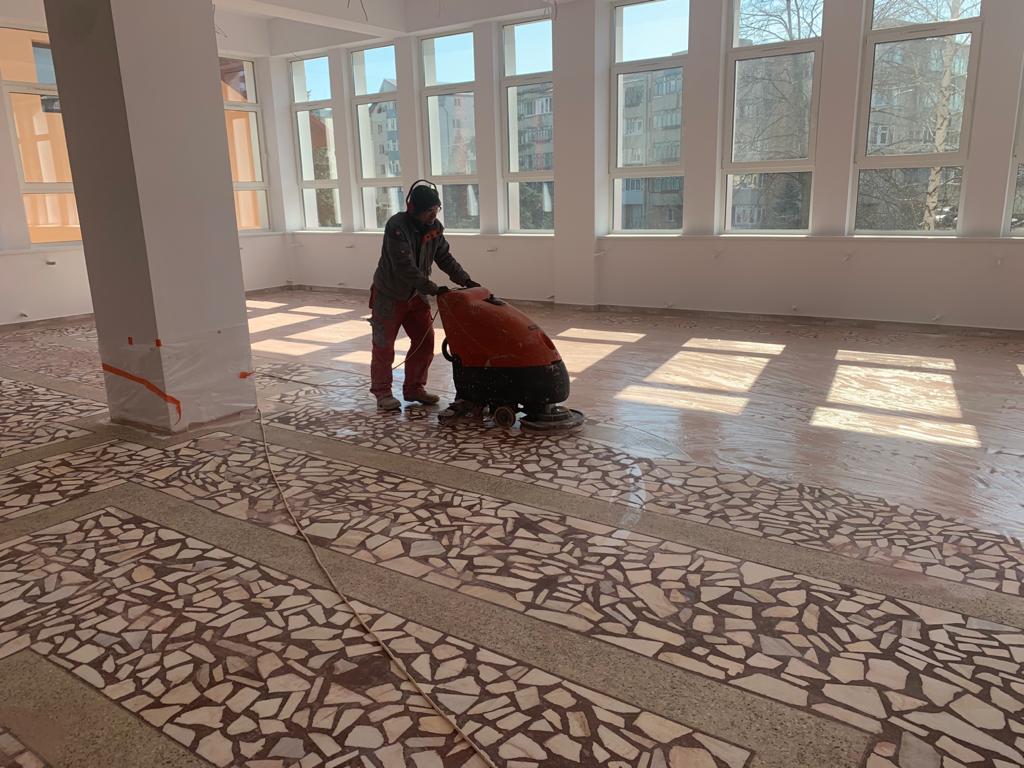 Mozaic si terrazzo. Reconditionare, slefuire si lustruire ...